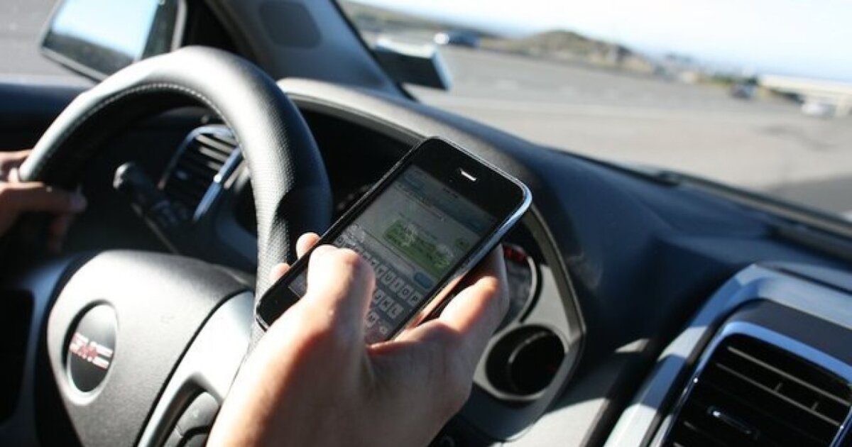 Michigan to ban holding phones while driving starting June 30